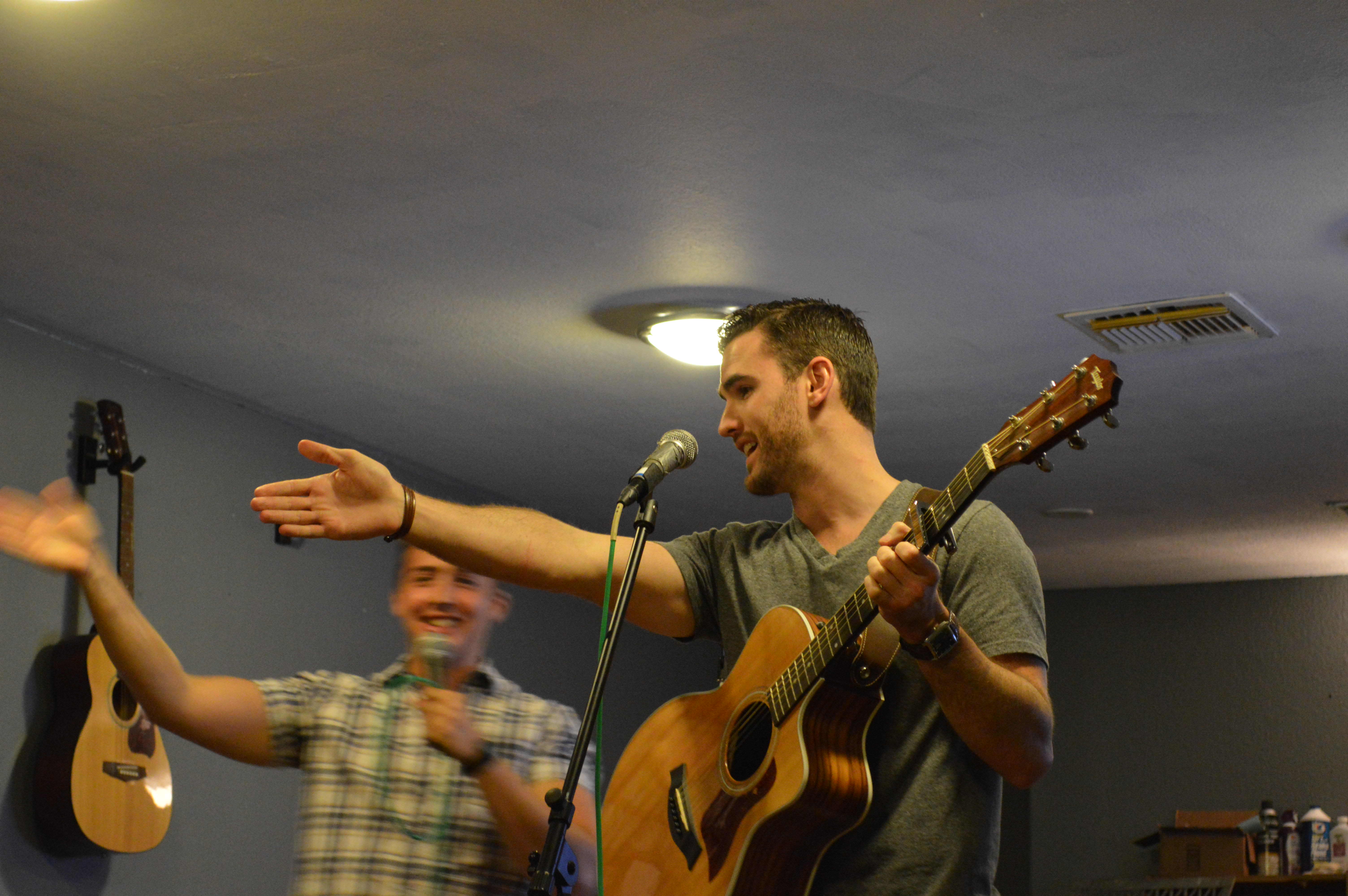 Rob Dial Performing at Workshop - Ramsey Voice Studio